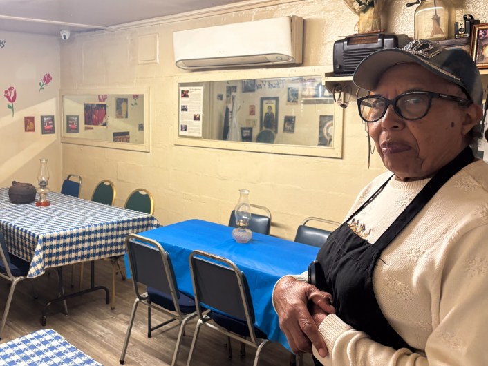 Road construction threatens survival of Stutts House of Barbeque in ...