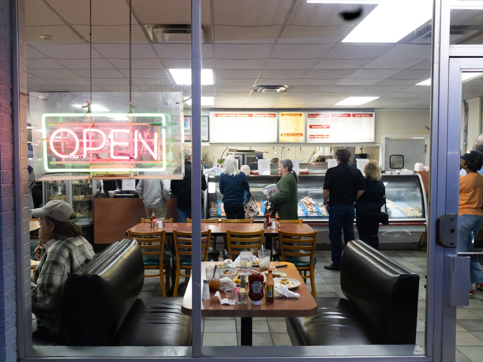 The timelessness of Tulsa’s White River Fish Market